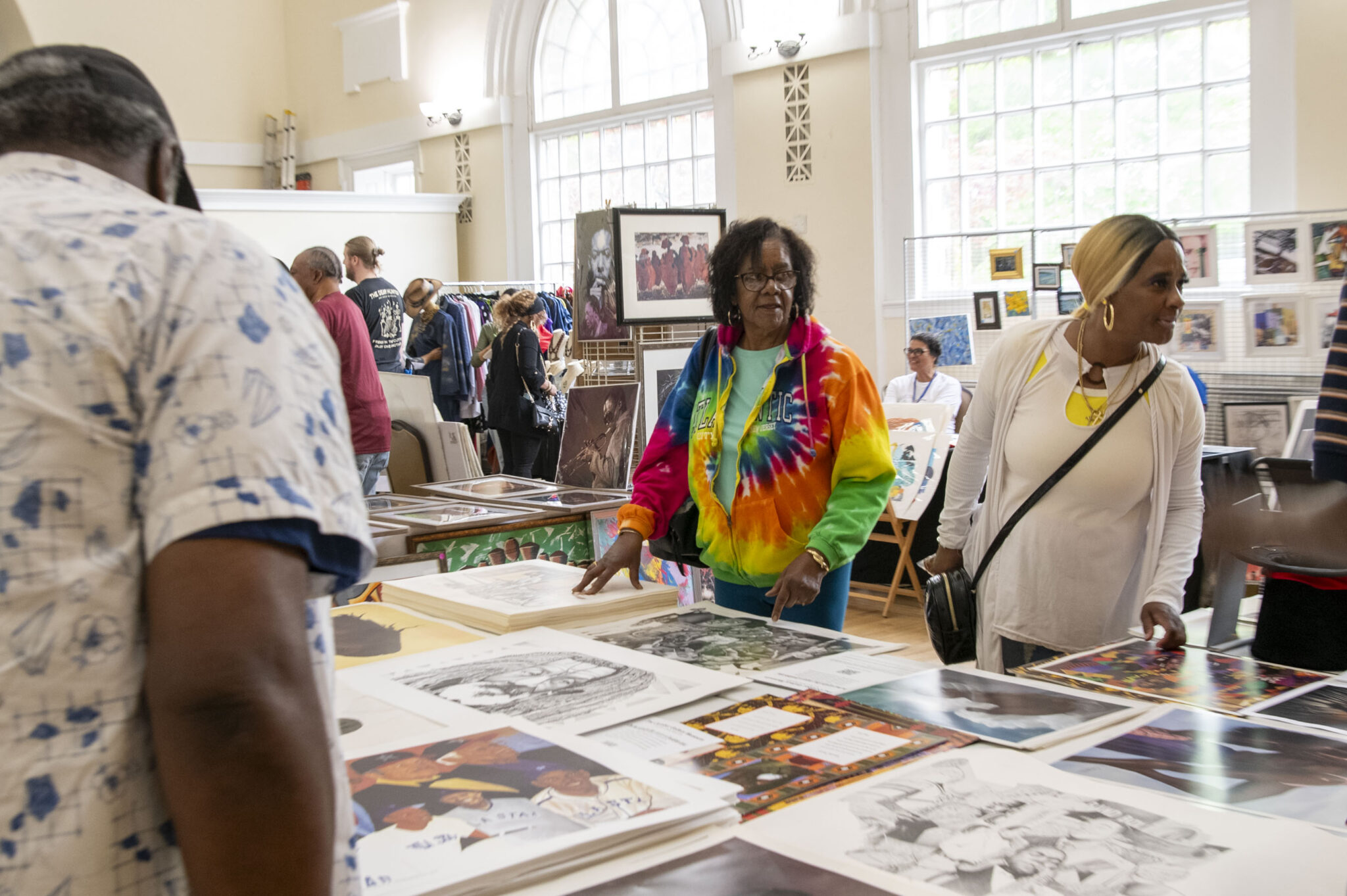 October Gallery Museum – Connecting People with Art since 1985