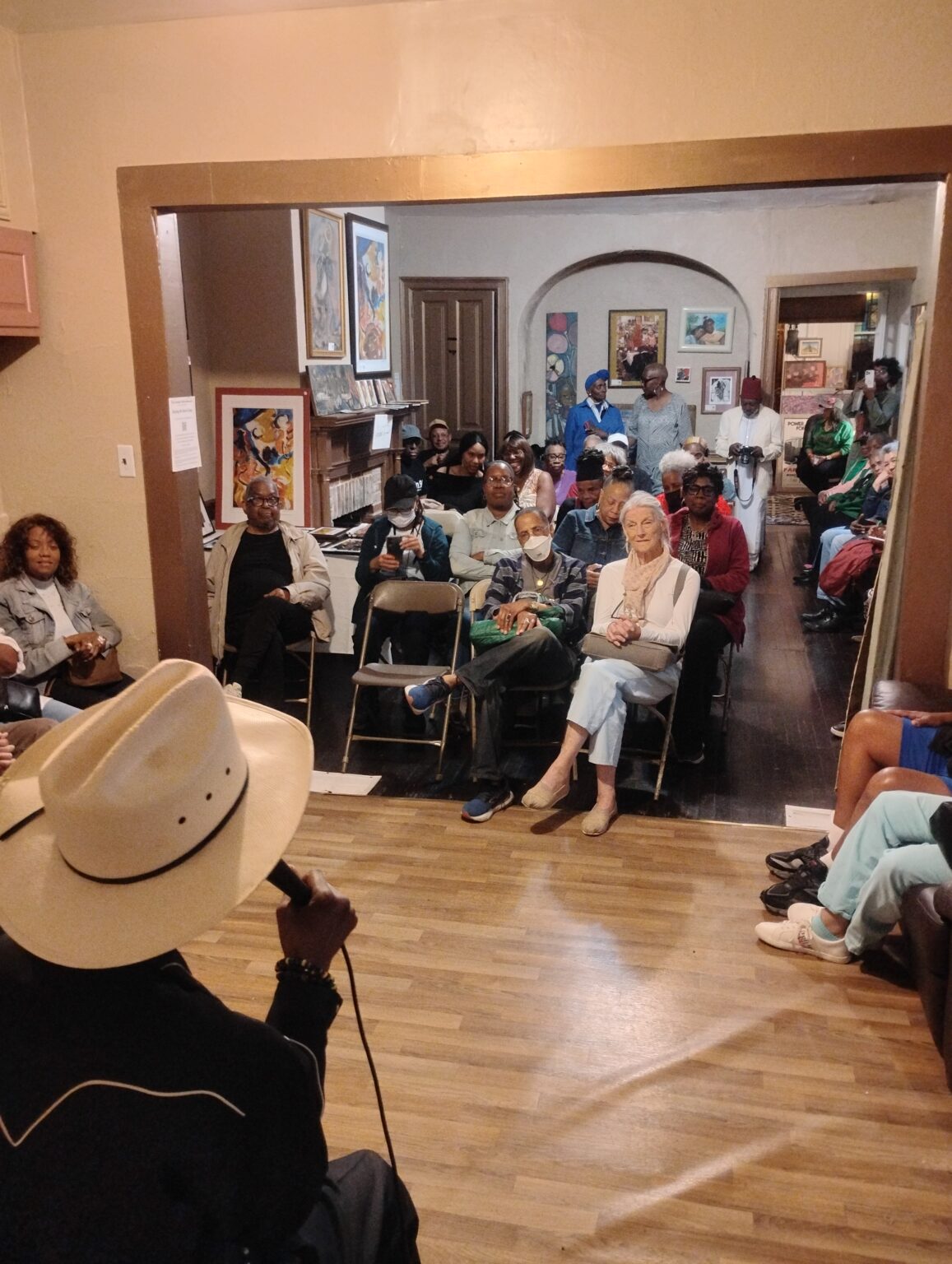 October Gallery Museum – Connecting People with Art since 1985